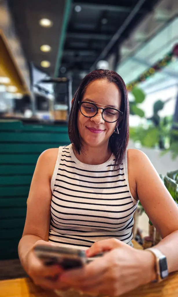 [0126 CAP] [GOLD] CAMINO DEL SHERPA DIGITAL V3 CR – Estefanny Morales